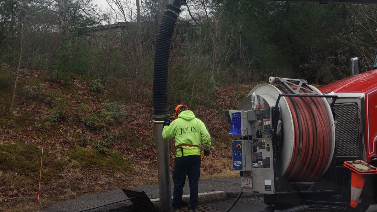 What Causes a Clogged Sewer Line?